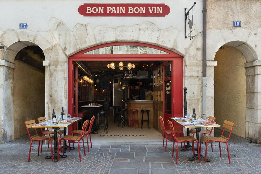 Bon Pain Bon Vin - Buvette, Restaurant Traditionnel et Épicerie à Annecy